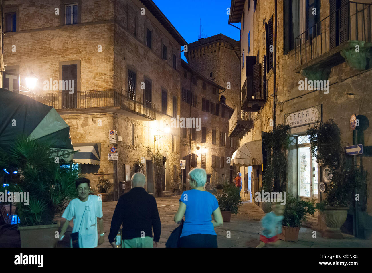 Lucignano tuscany hi-res stock photography and images - Alamy