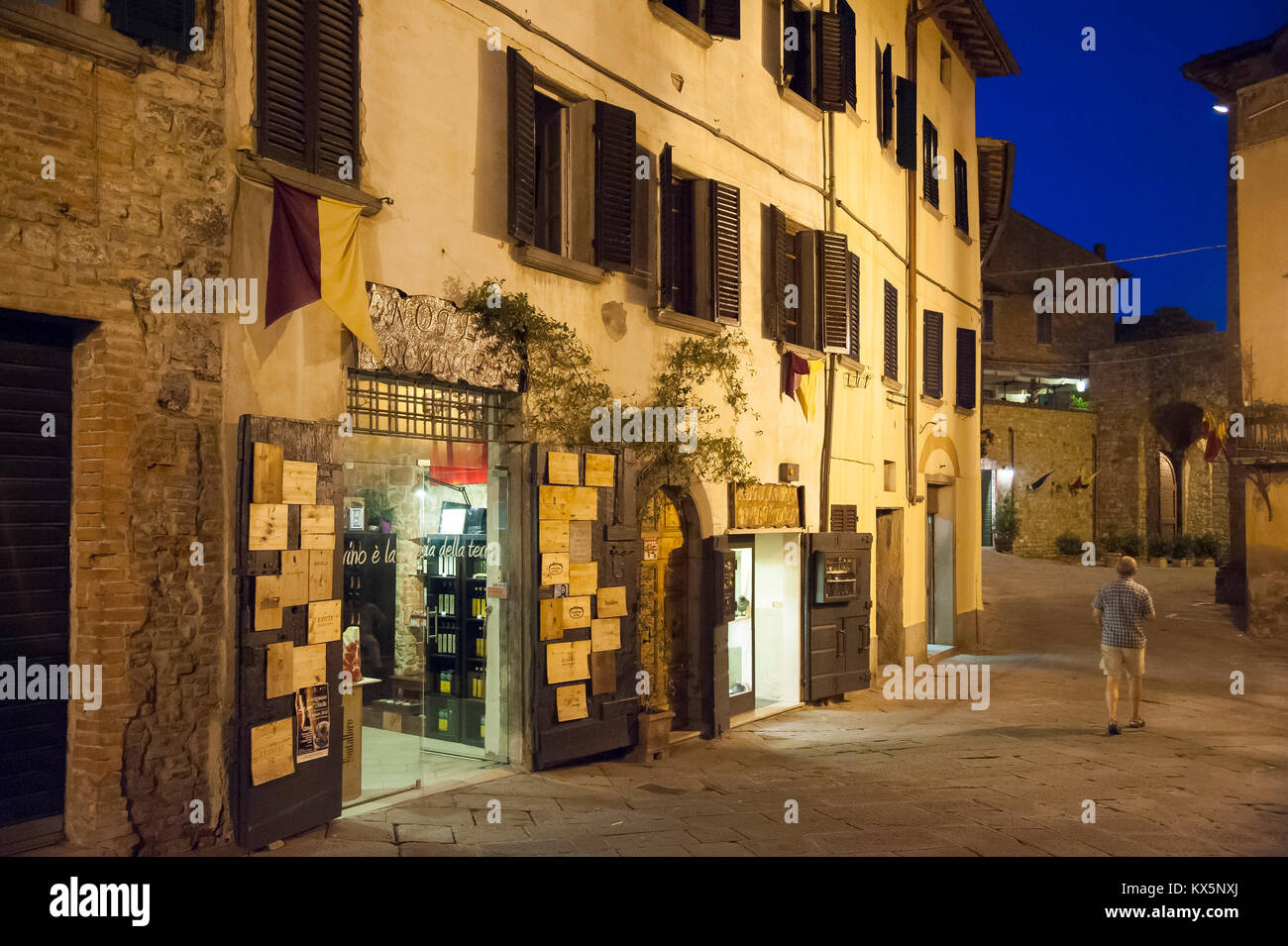 Historic centre of lucignano hi-res stock photography and images - Alamy