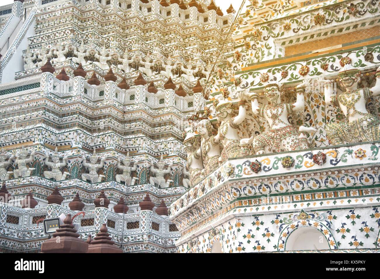 Seashells and bits of Porcelain decorative tile pattern at main Prang ...