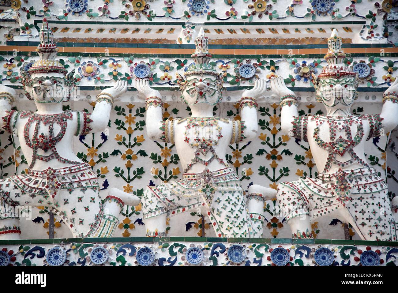 Seashells and bits of Porcelain decorative tile pattern at main Prang ...