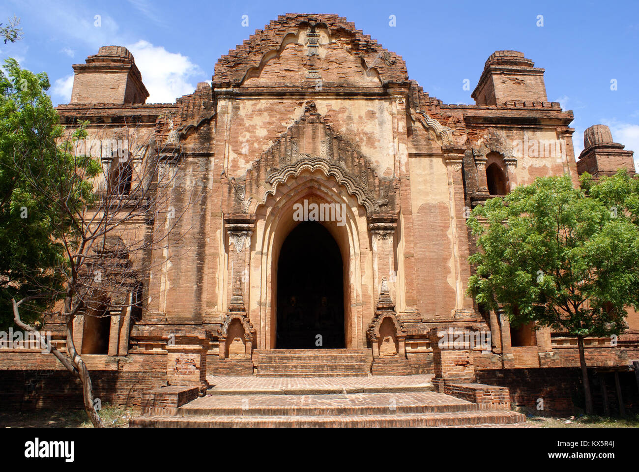 Entrance of Dhammayan Gyi temple in Bagan, Myanmar Stock Photo - Alamy