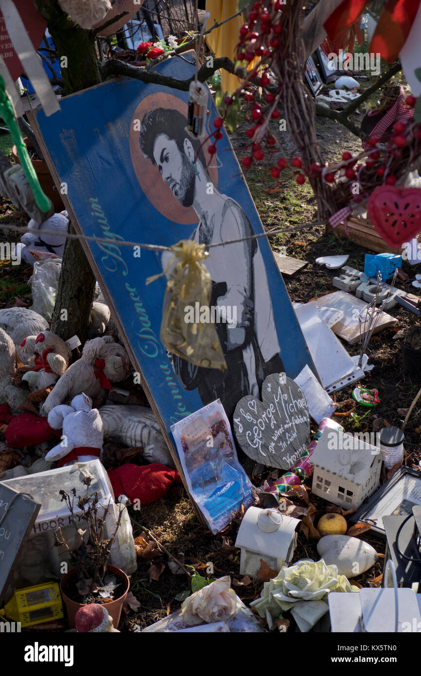 George michael garden highgate hi-res stock photography and images - Alamy