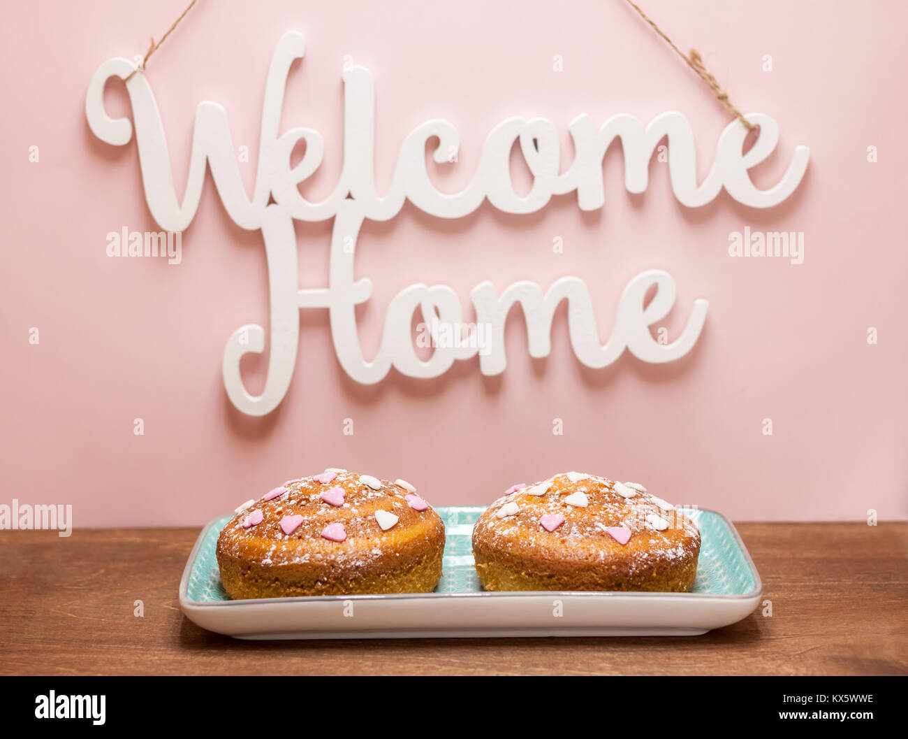 Welcome home cake hi-res stock photography and images - Alamy