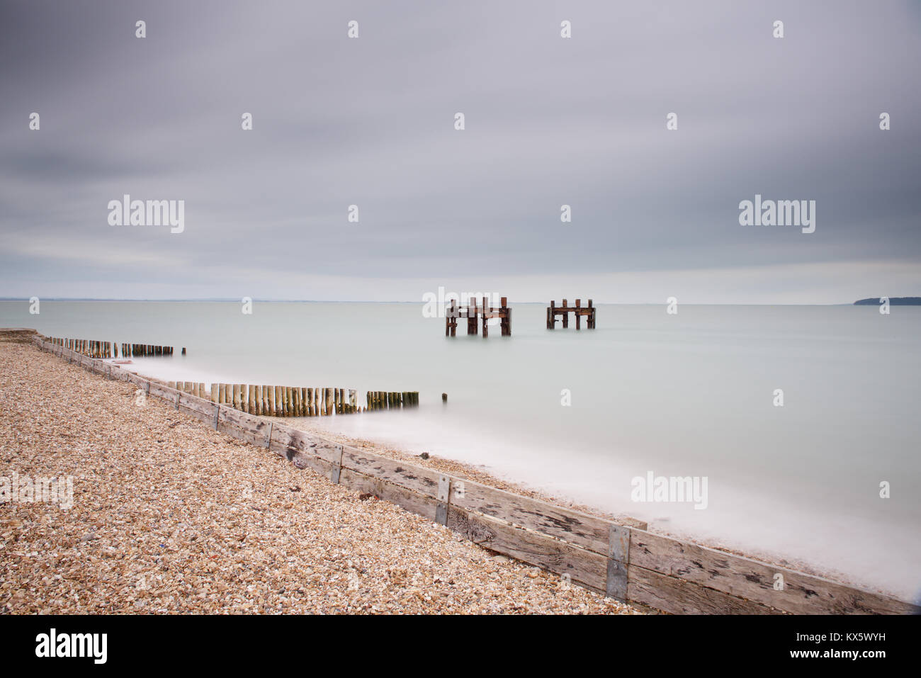 Sea piling hi-res stock photography and images - Alamy