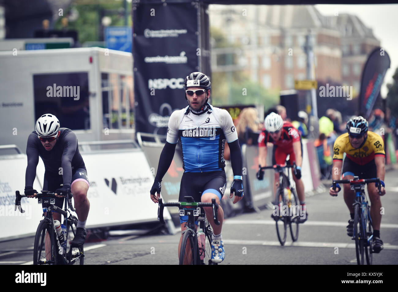 Velo birmingham cyclists hi-res stock photography and images - Alamy
