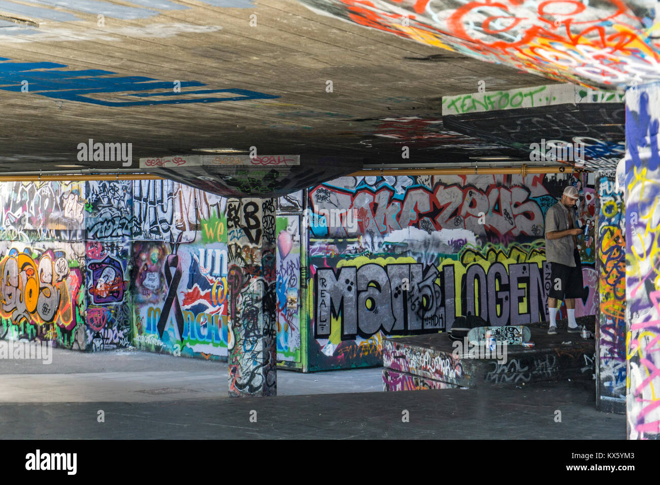 Graffiti wall art in skate hi-res stock photography and images - Alamy