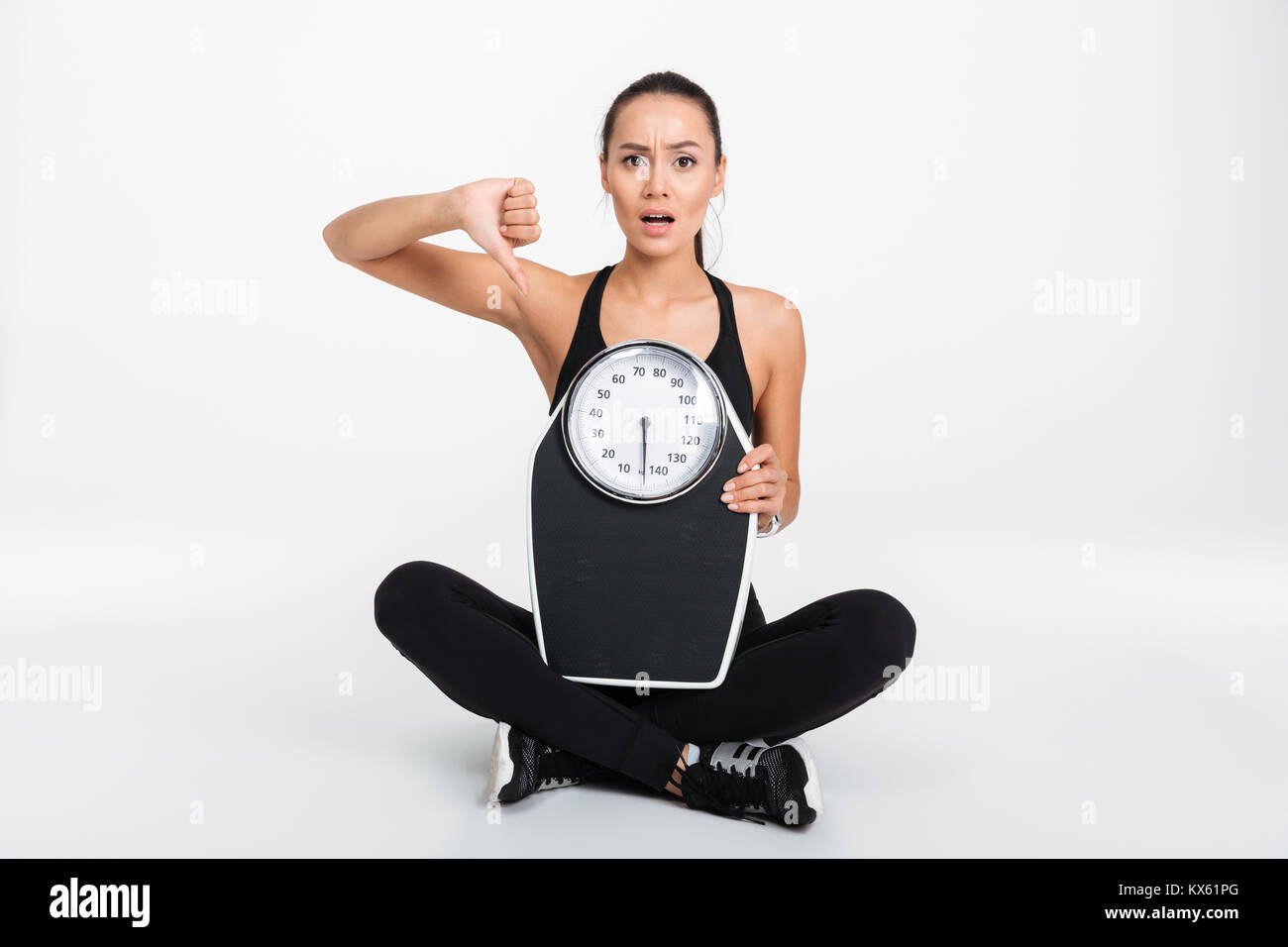 Scale showing weight hi-res stock photography and images - Alamy