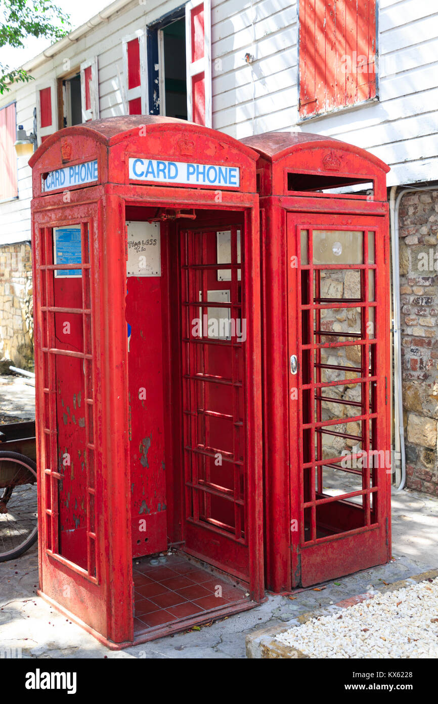 Two telephone booths hi-res stock photography and images - Alamy