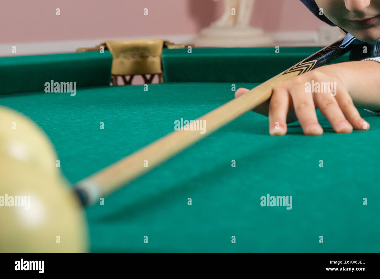 Man hitting table hand hi-res stock photography and images - Alamy