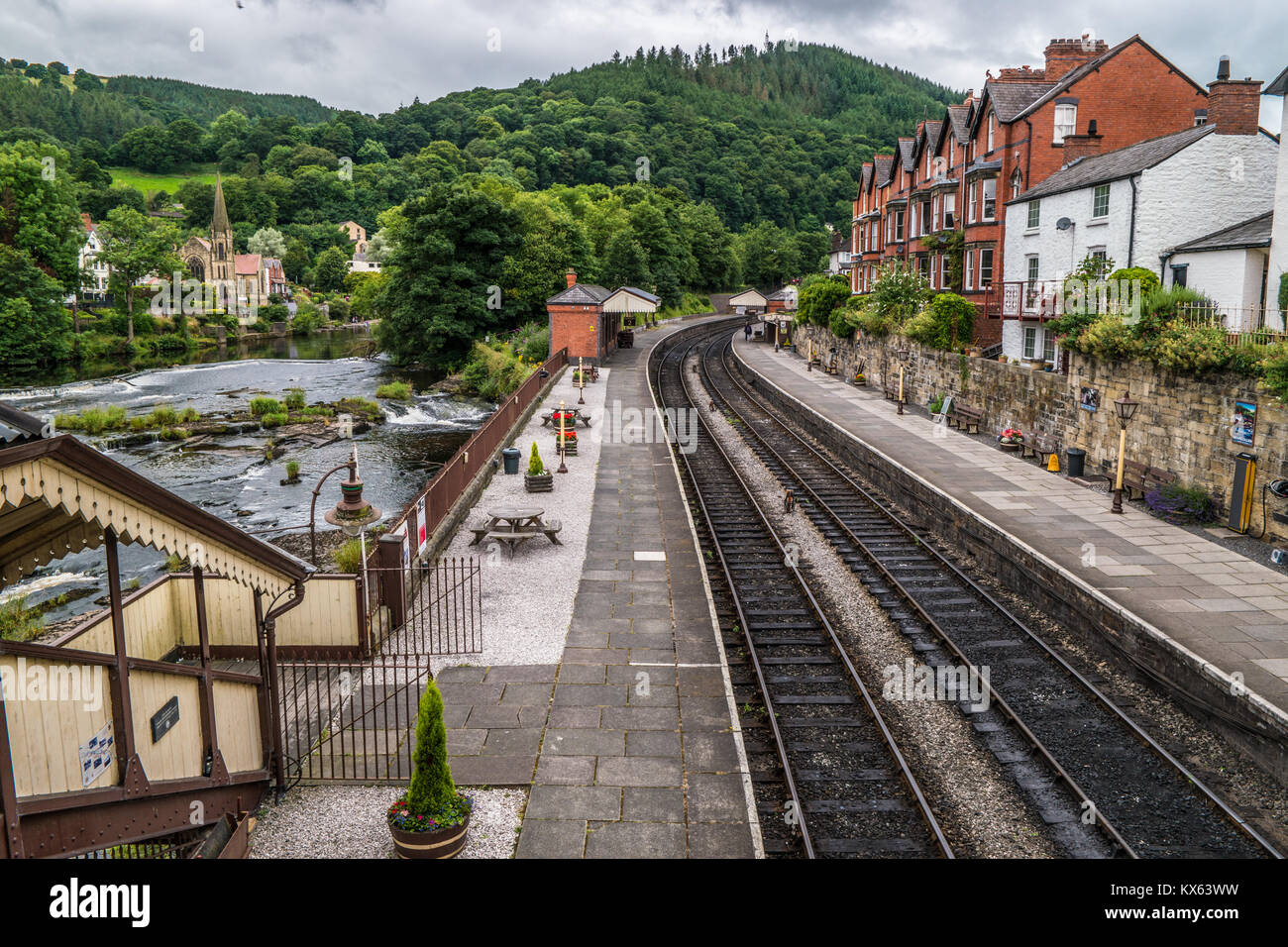 The platforms of Llangollen train station, Denbighshire, North Wales ...