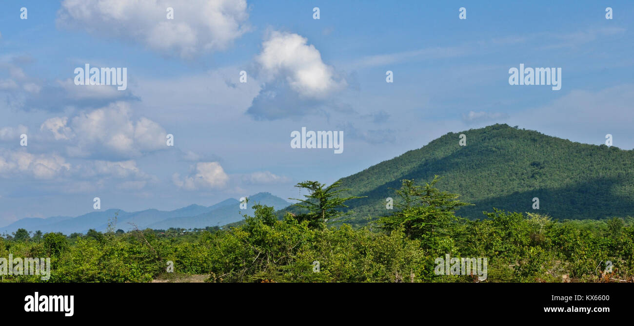 AMPONG SPEU PROVINCE, Cambodia - Angkor Sentinel 2011 officially opened ...
