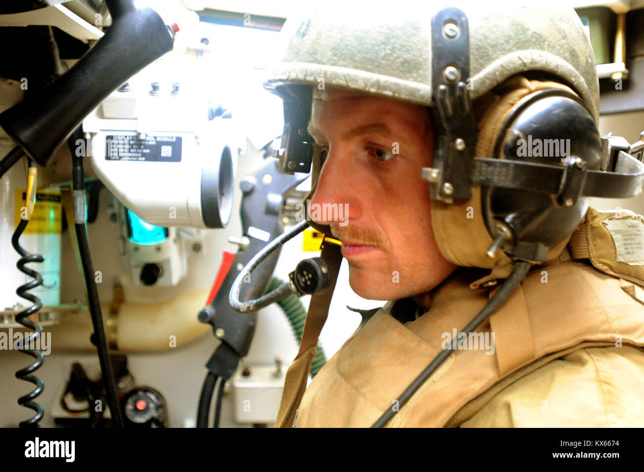(Pfc. Ariel J. Solomon 20110524-A-JA114-453)A Marine Tank crew from ...