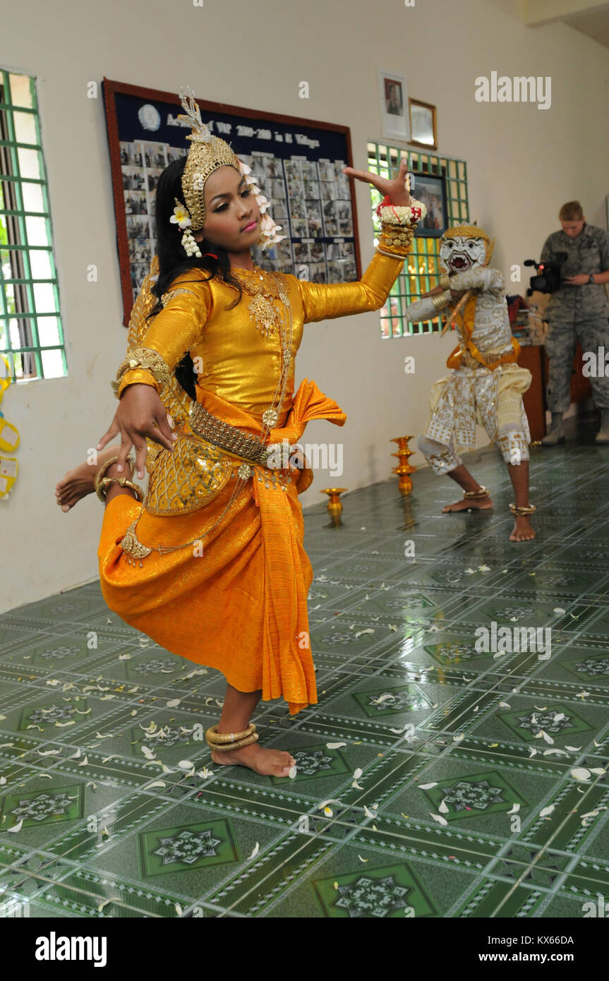 AMPONG SPEU PROVINCE, Cambodia - Angkor Sentinel 2011 officially opened ...