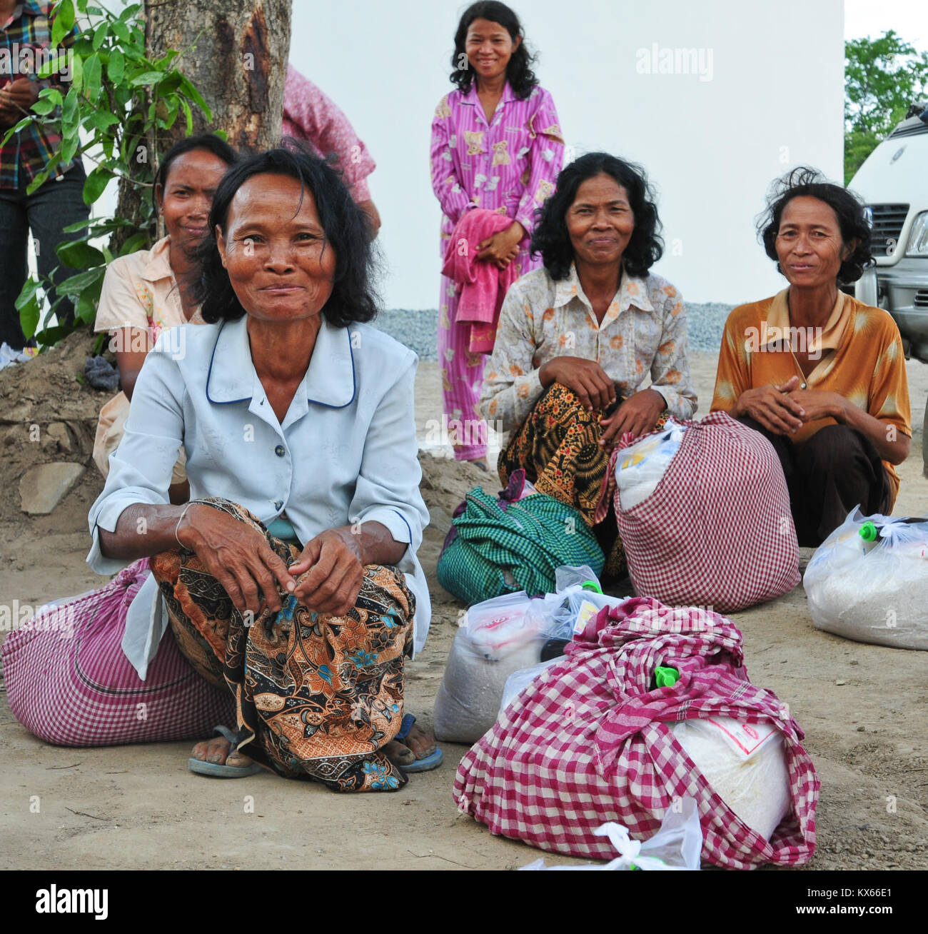 AMPONG SPEU PROVINCE, Cambodia - Angkor Sentinel 2011 officially opened ...
