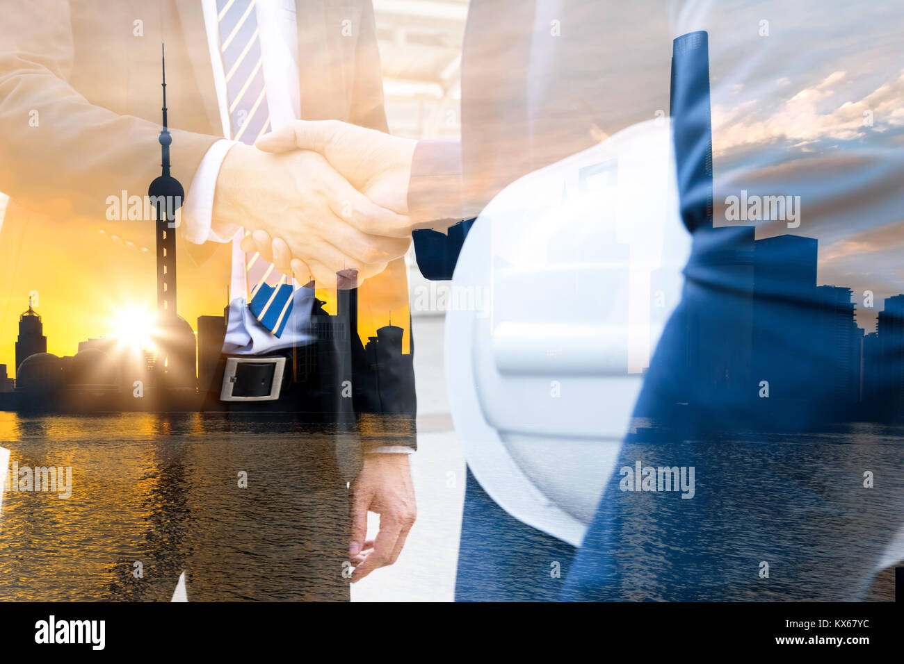 Communication systems technology hi-res stock photography and images ...