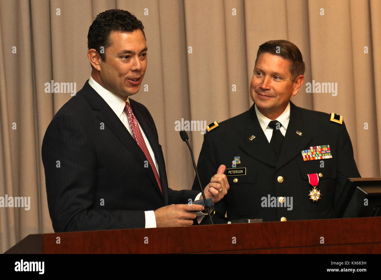 Brig. Gen. Val Peterson retirement ceremony 11-5-16 Stock Photo - Alamy