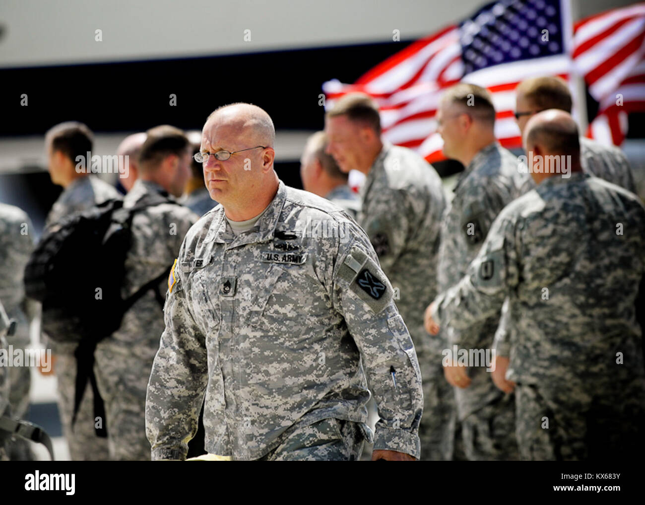 U.S. Army National Guard personnel daily duties and life. Working ...