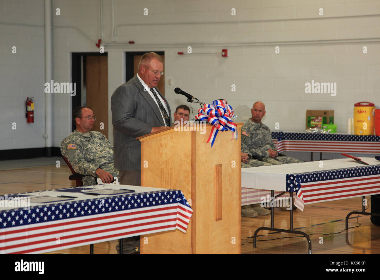 U.S. Army National Guard personnel daily duties and life. Working ...