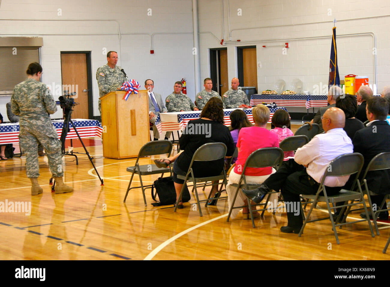 U.S. Army National Guard personnel daily duties and life. Working ...