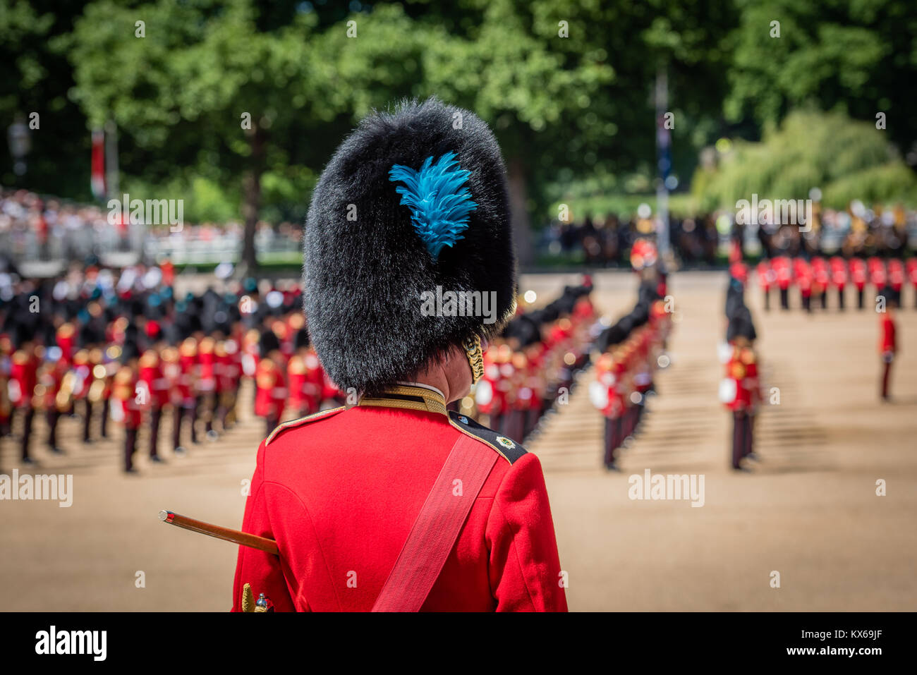 Trooping the colour welsh guards hi-res stock photography and images ...