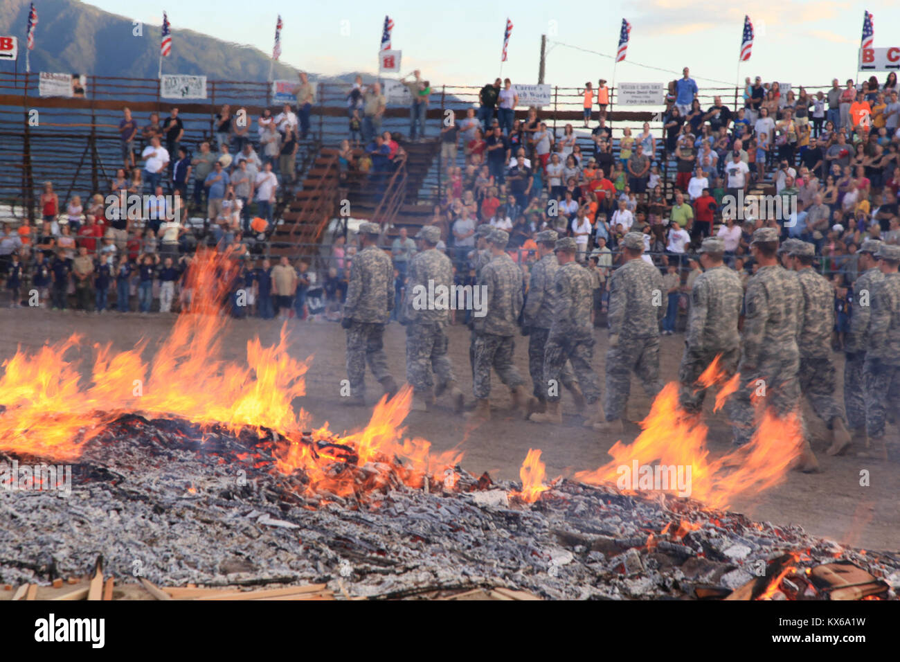 U.S. Army National Guard personnel daily duties and life. Working ...