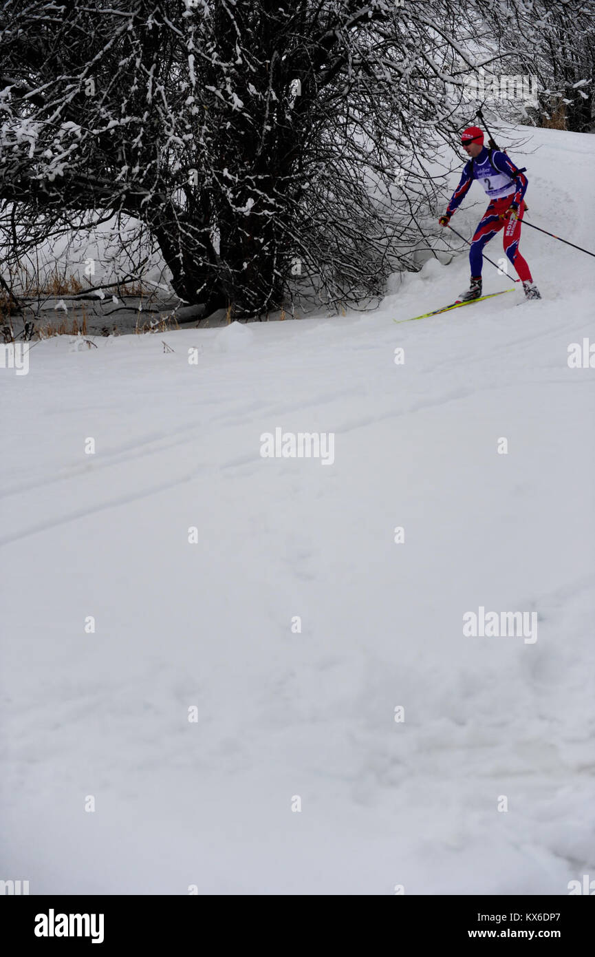 Mike Jaeger, National Guardsman of Montana, competes at Soldier's ...