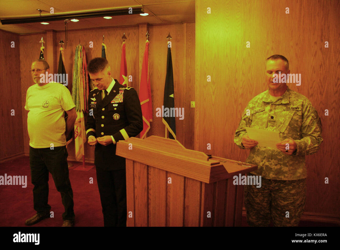 U.S. Army National Guard personnel daily duties and life. Working ...