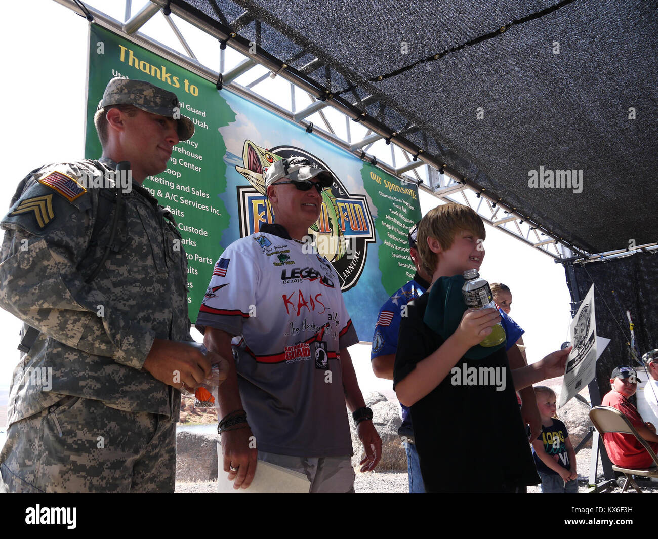 U.S. Army National Guard personnel daily duties and life. Working ...