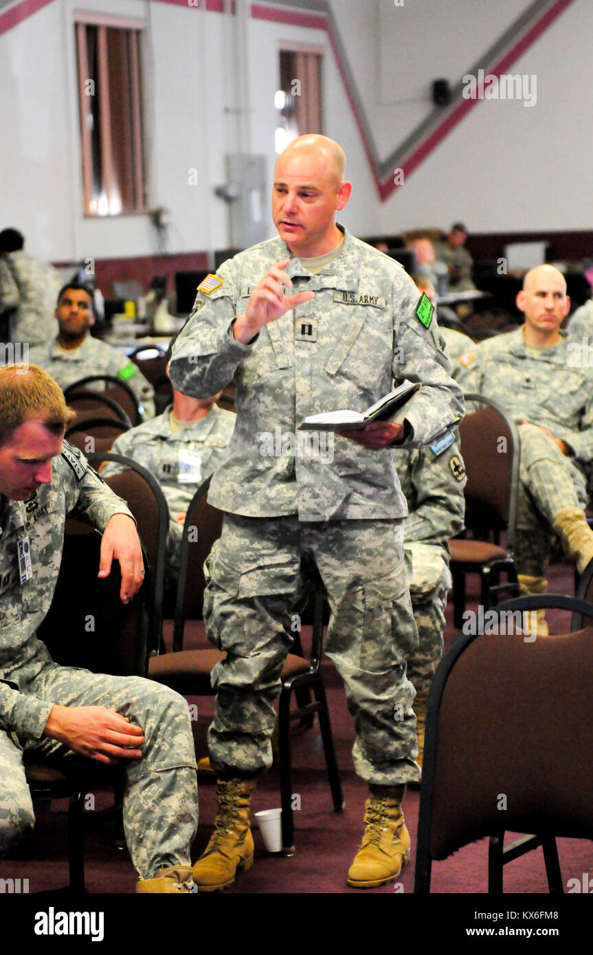 Leaders participate in a Commander's Update Briefing during Panther ...