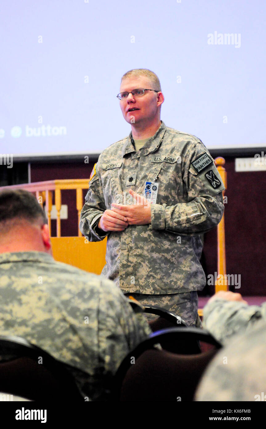 Leaders participate in a Commander's Update Briefing during Panther ...
