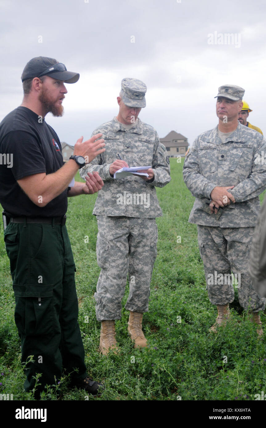 Col. James Bledsoe, state aviation officer, Utah National Guard, and Lt ...
