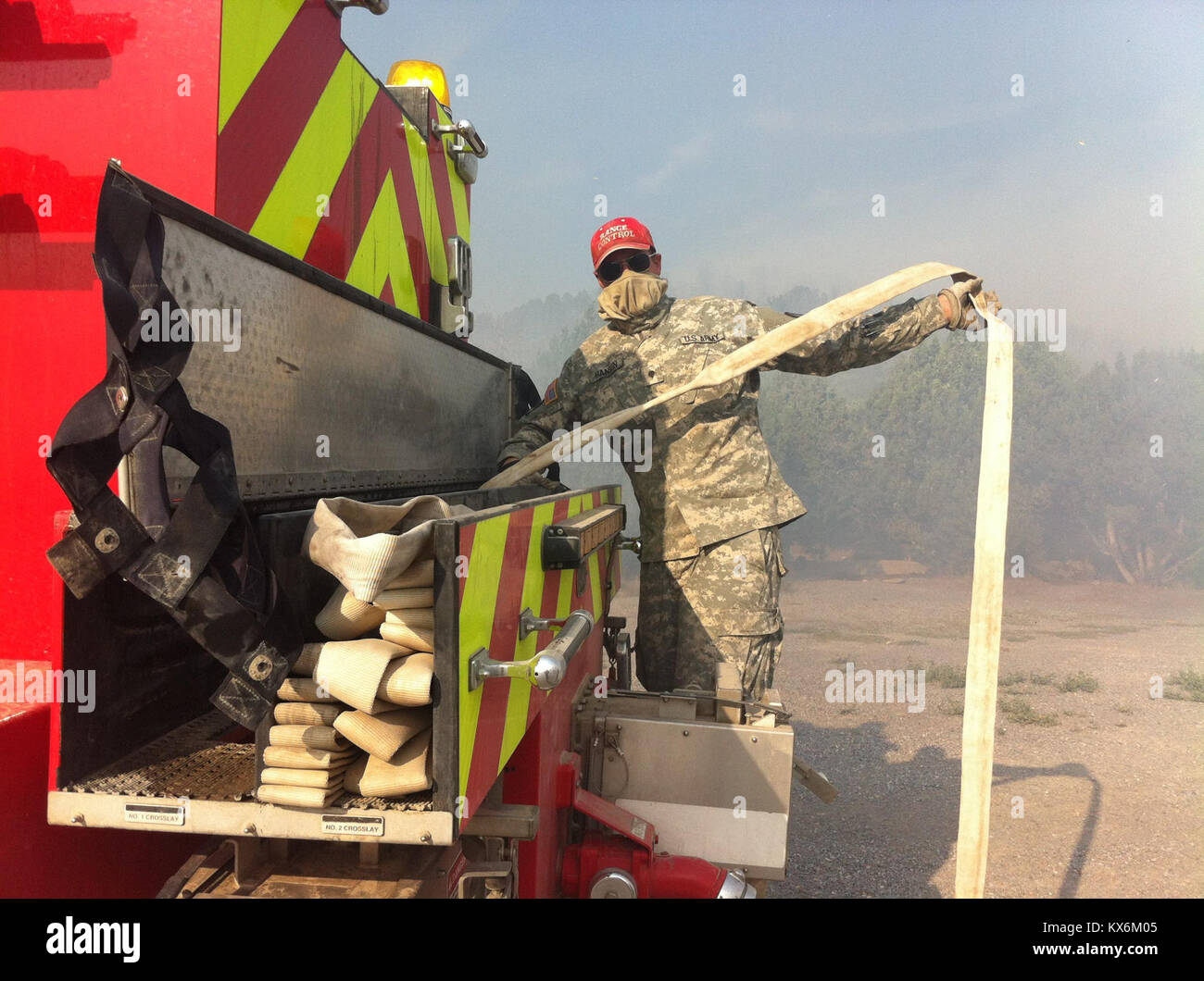 U.S. Army National Guard personnel daily duties and life. Working ...