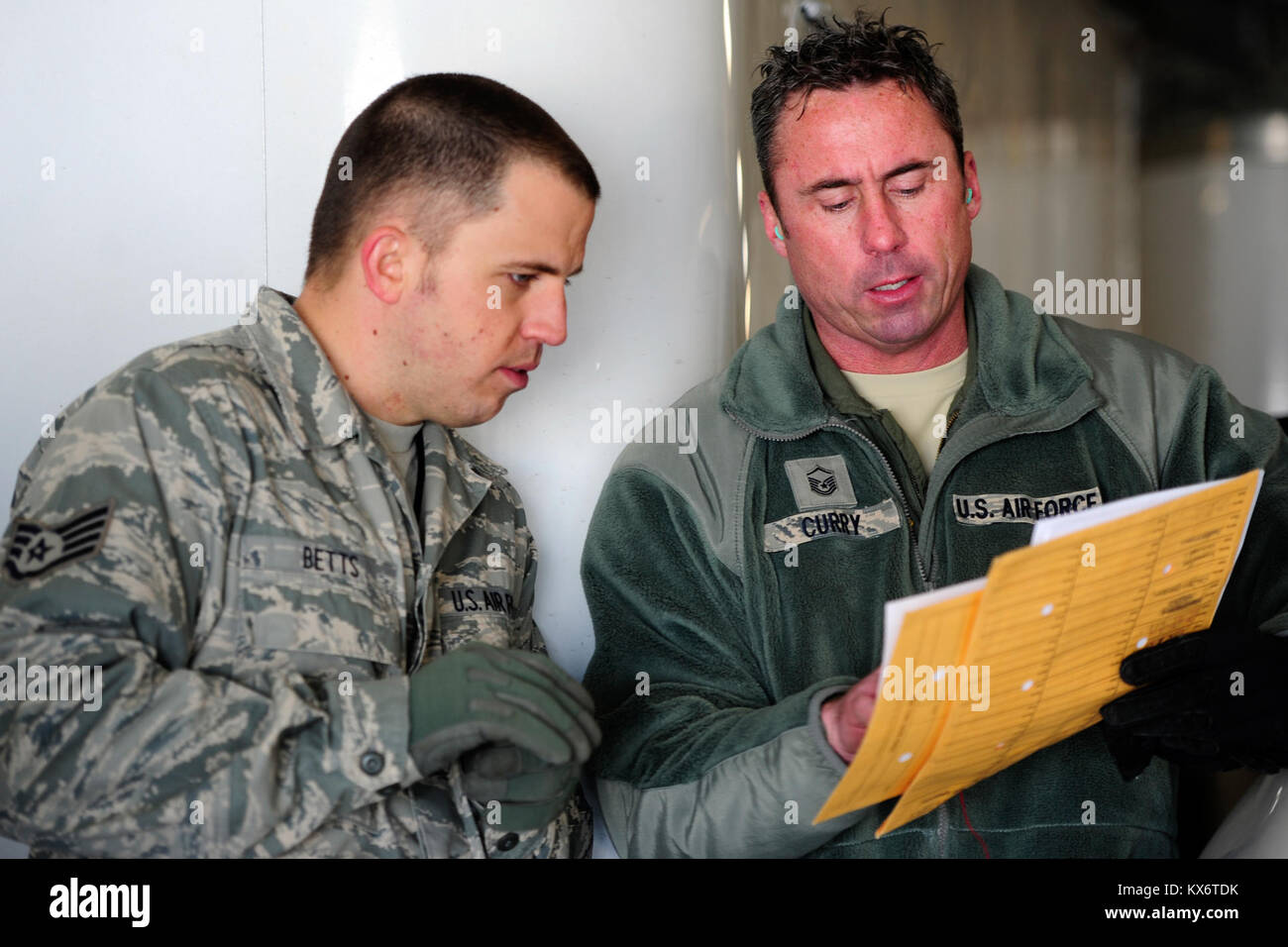 (U.S. Air Force photo by Airman 1st Class Justyn M. Freeman/Released ...