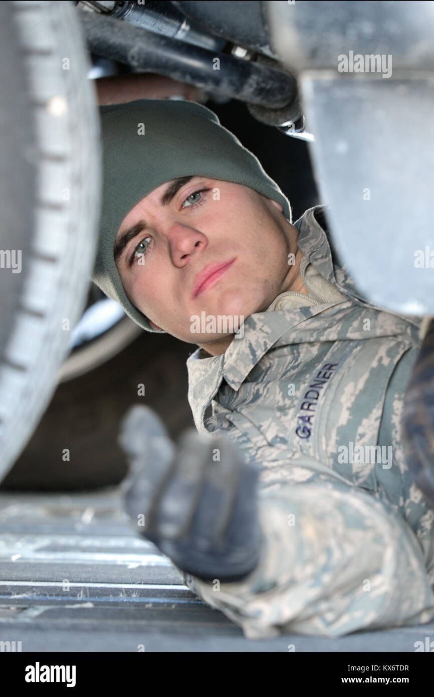 Air Force Technical Sgt. Aaron Gardner, 140th Logistics Readiness ...