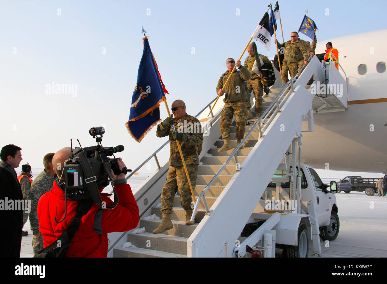 Soldiers of the Utah Army National Guard's1-211th Aviation Return to ...