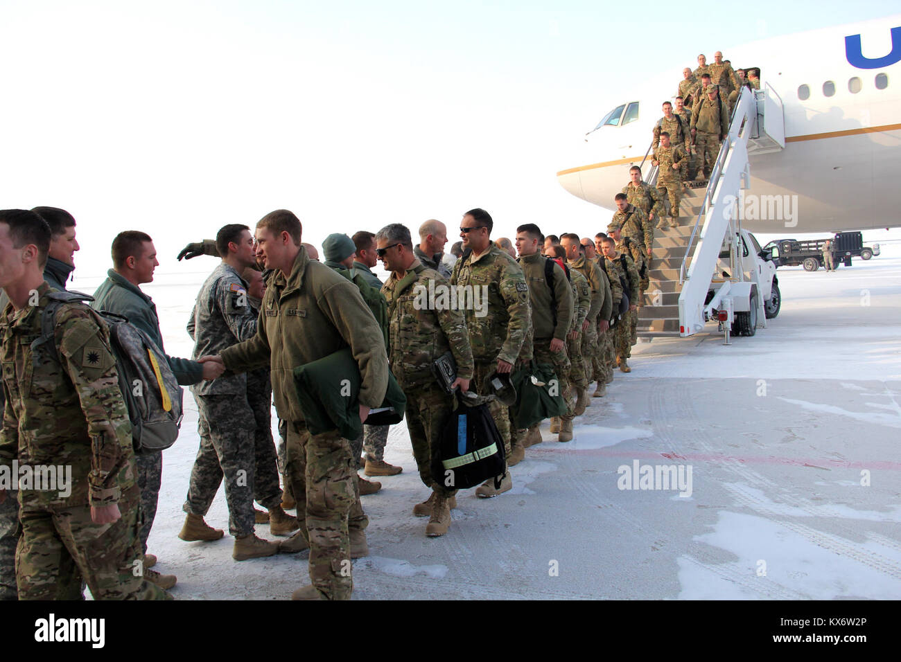 Soldiers of the Utah Army National Guard's1-211th Aviation Return to ...