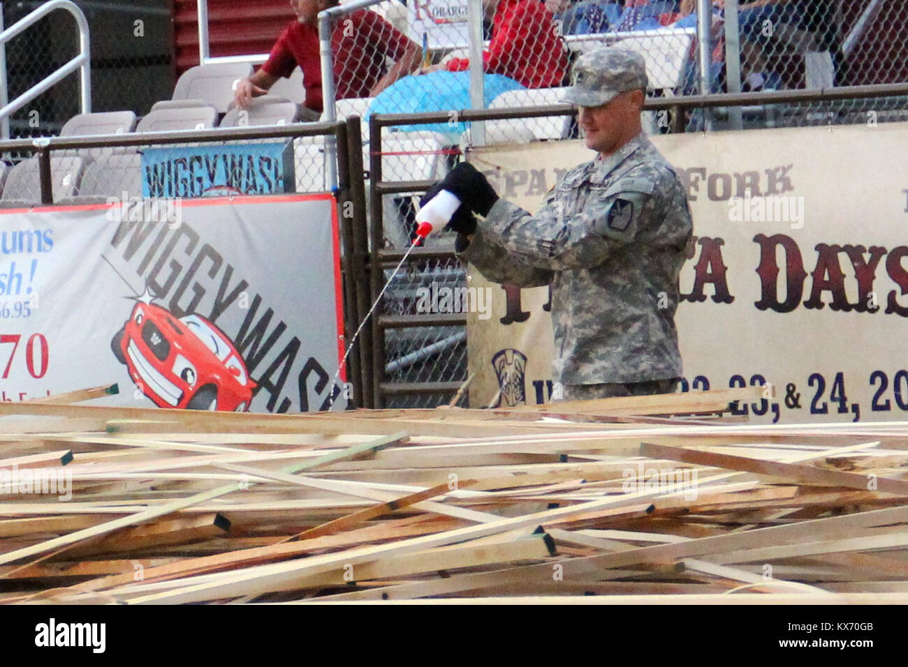 Spanish fork flag retirement ceremony hi-res stock photography and ...