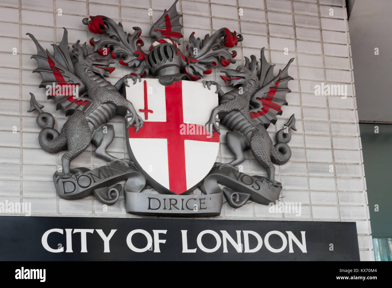 City of london coat of arms hi-res stock photography and images - Alamy