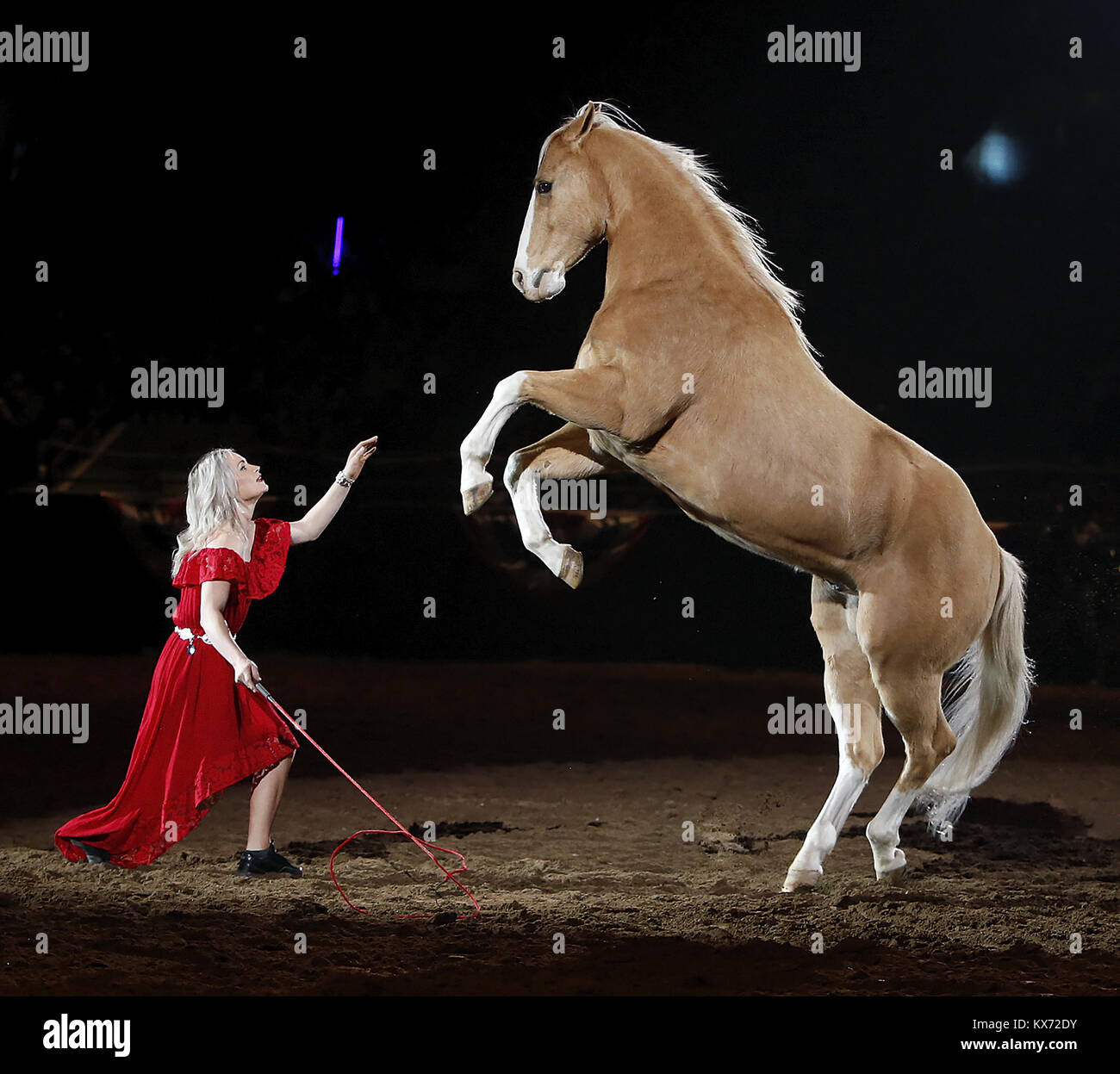 Denver, Colorado, USA. 7th Jan, 2018. A member of the Cowboy Girls ...