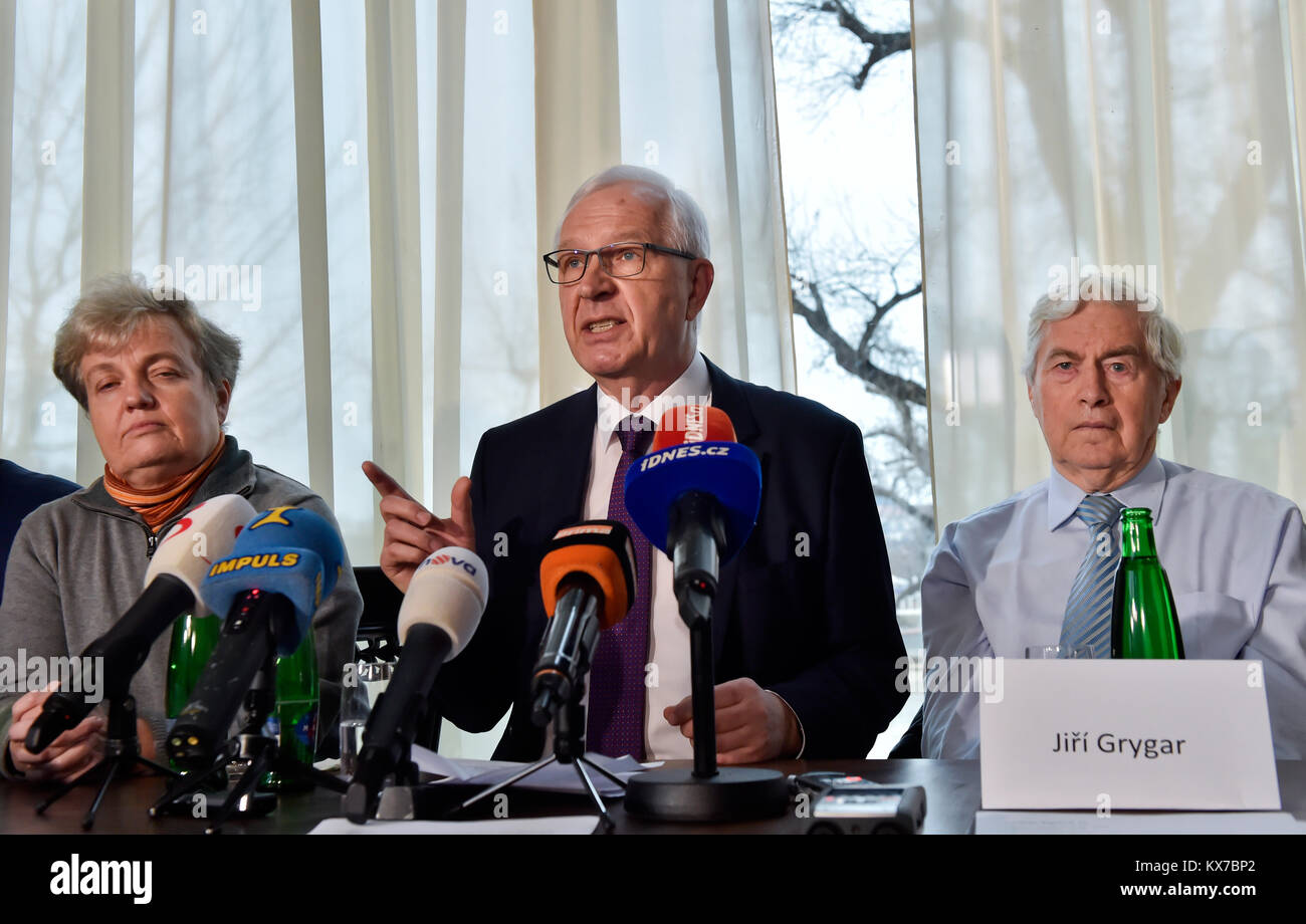 Prague, Czech Republic. 08th Jan, 2018. Presidential candidate Jiri ...