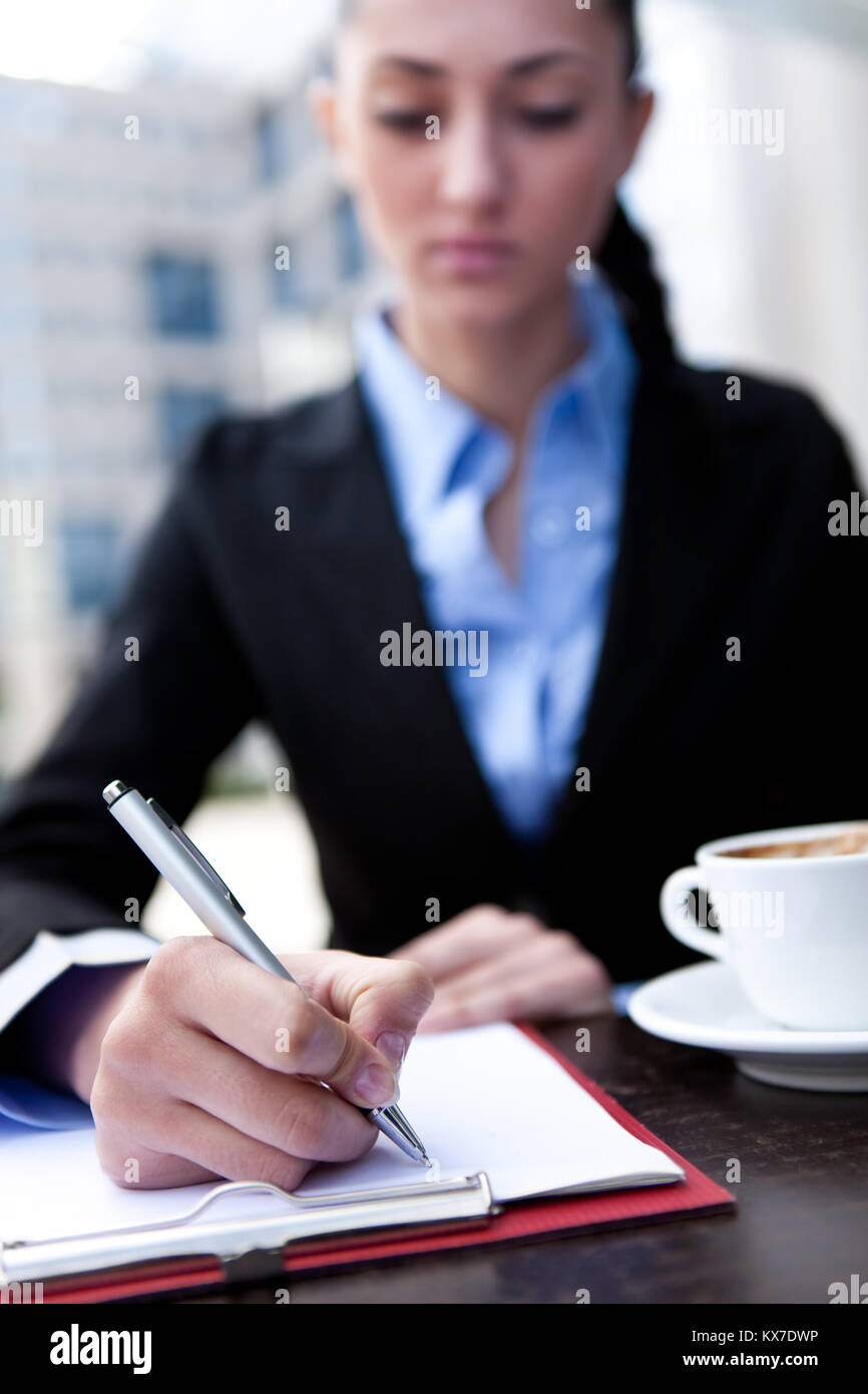 Lunch break notice paper hi-res stock photography and images - Alamy