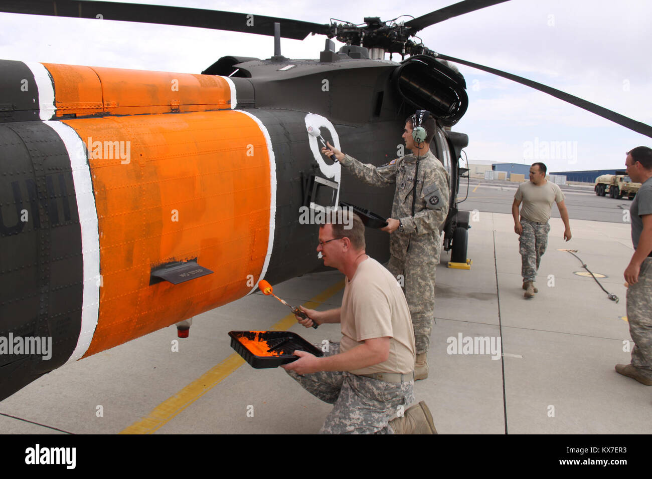 Utah Army National Guard 2-211th Aviation crews apply destictive ...