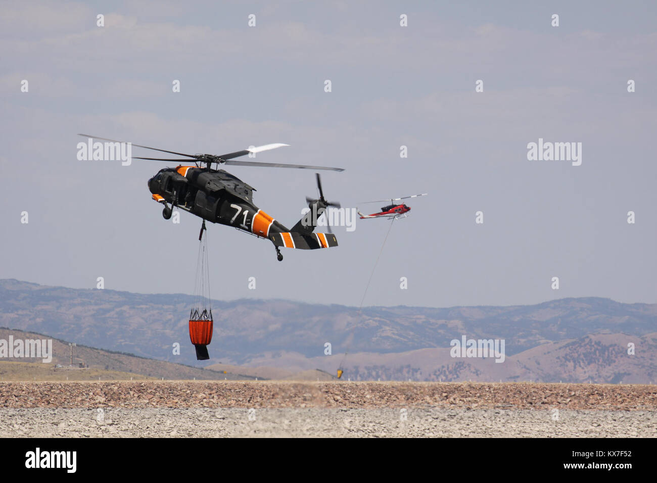 Utah Army National Guard 2-211th Aviation UH-60 Blackhawk helicopters ...