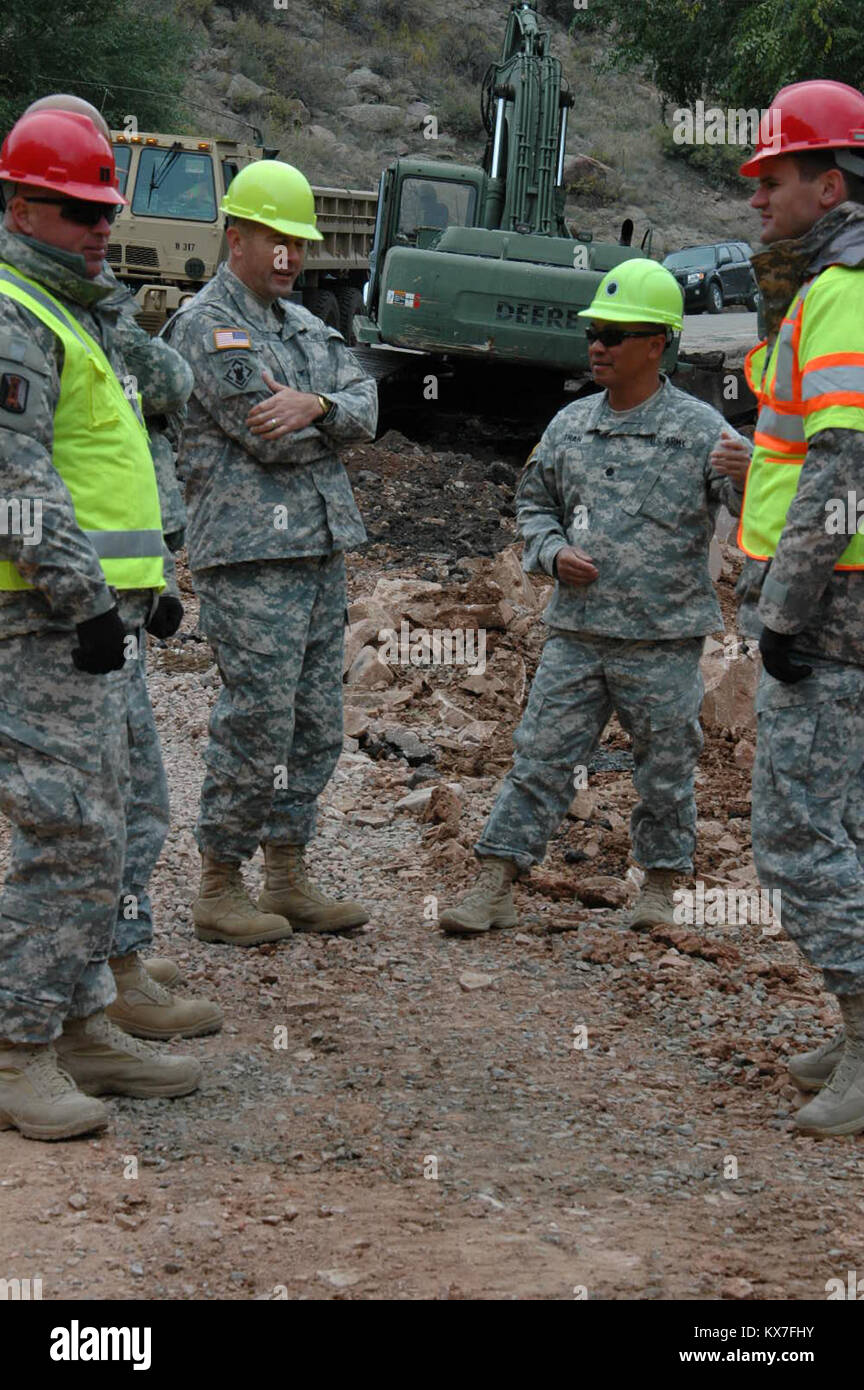 U.S. Army National Guard personnel daily duties and life. Working ...