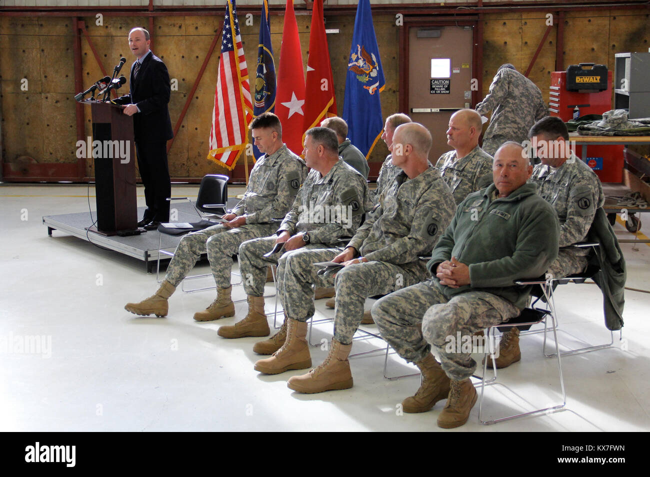 Soldiers of the Utah Army Guard's 1-171st Aviation depart on the first ...