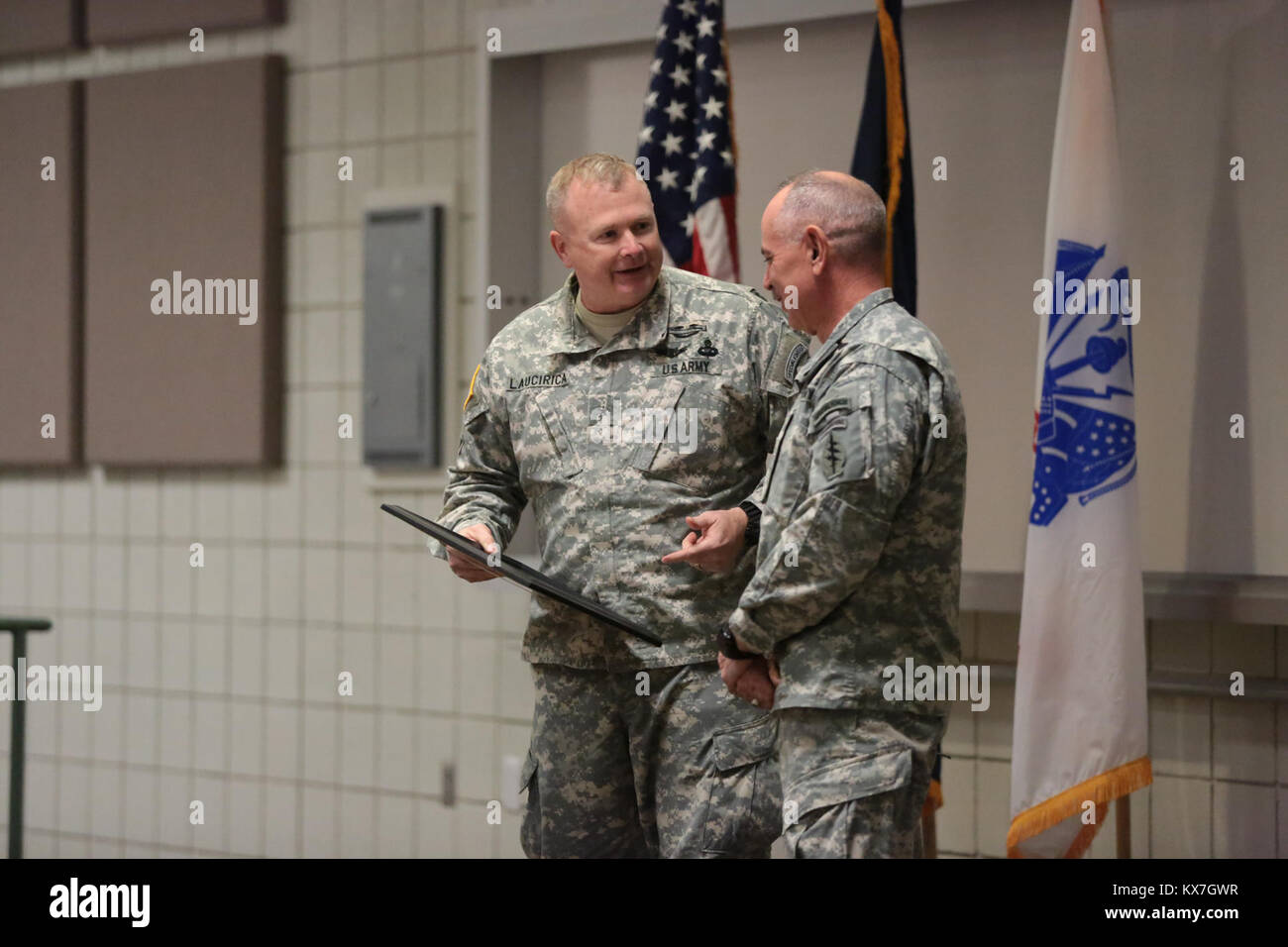 U.S. Army National Guard personnel daily duties and life. Working ...