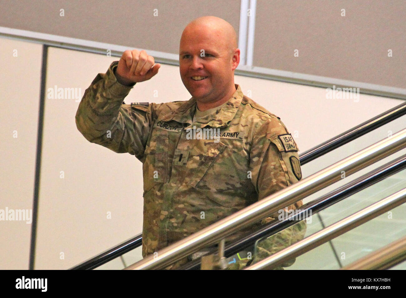 Soldiers of the 204th Maneuver Enhancement Brigade, Utah Army National ...