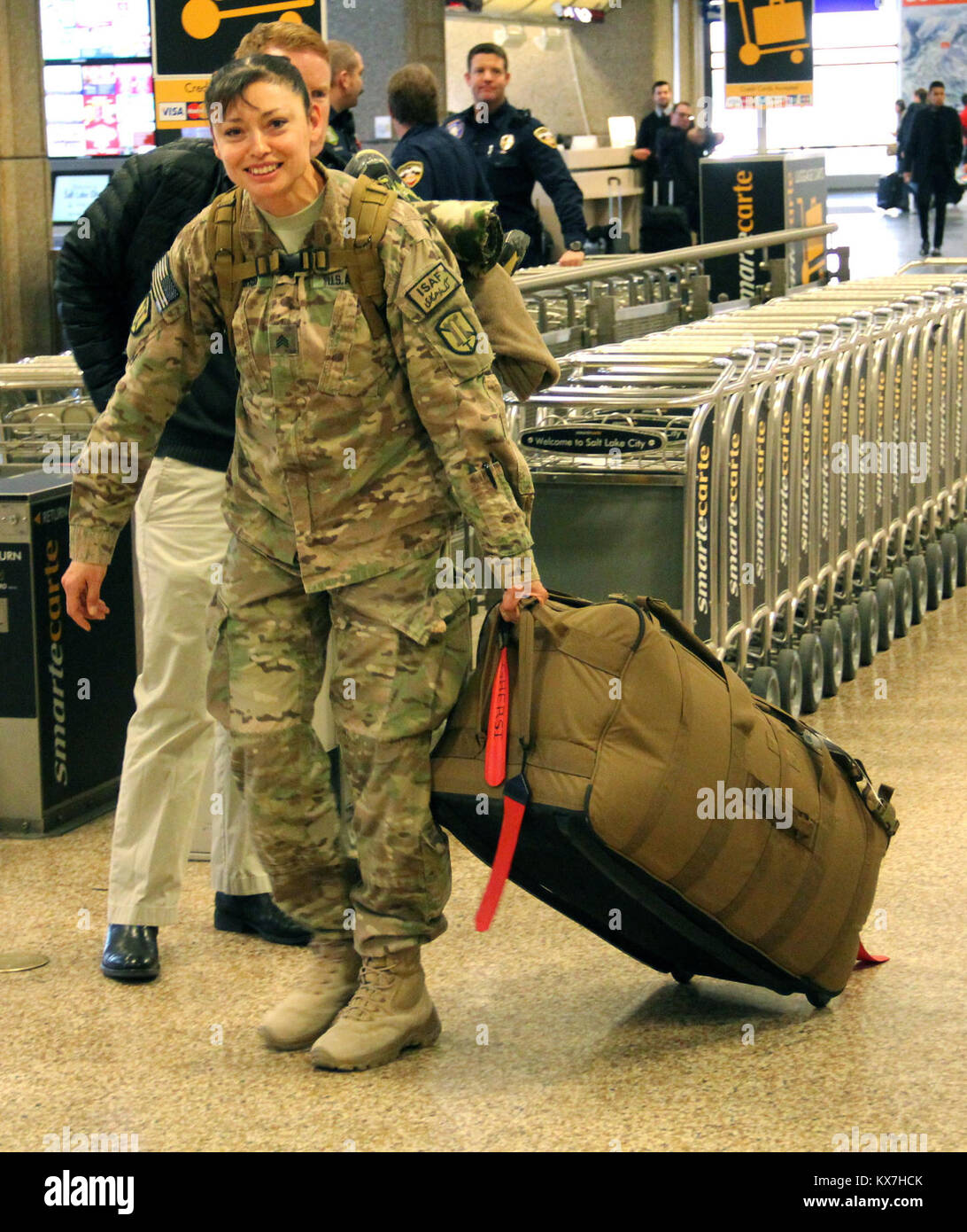 Soldiers of the 204th Maneuver Enhancement Brigade, Utah Army National ...