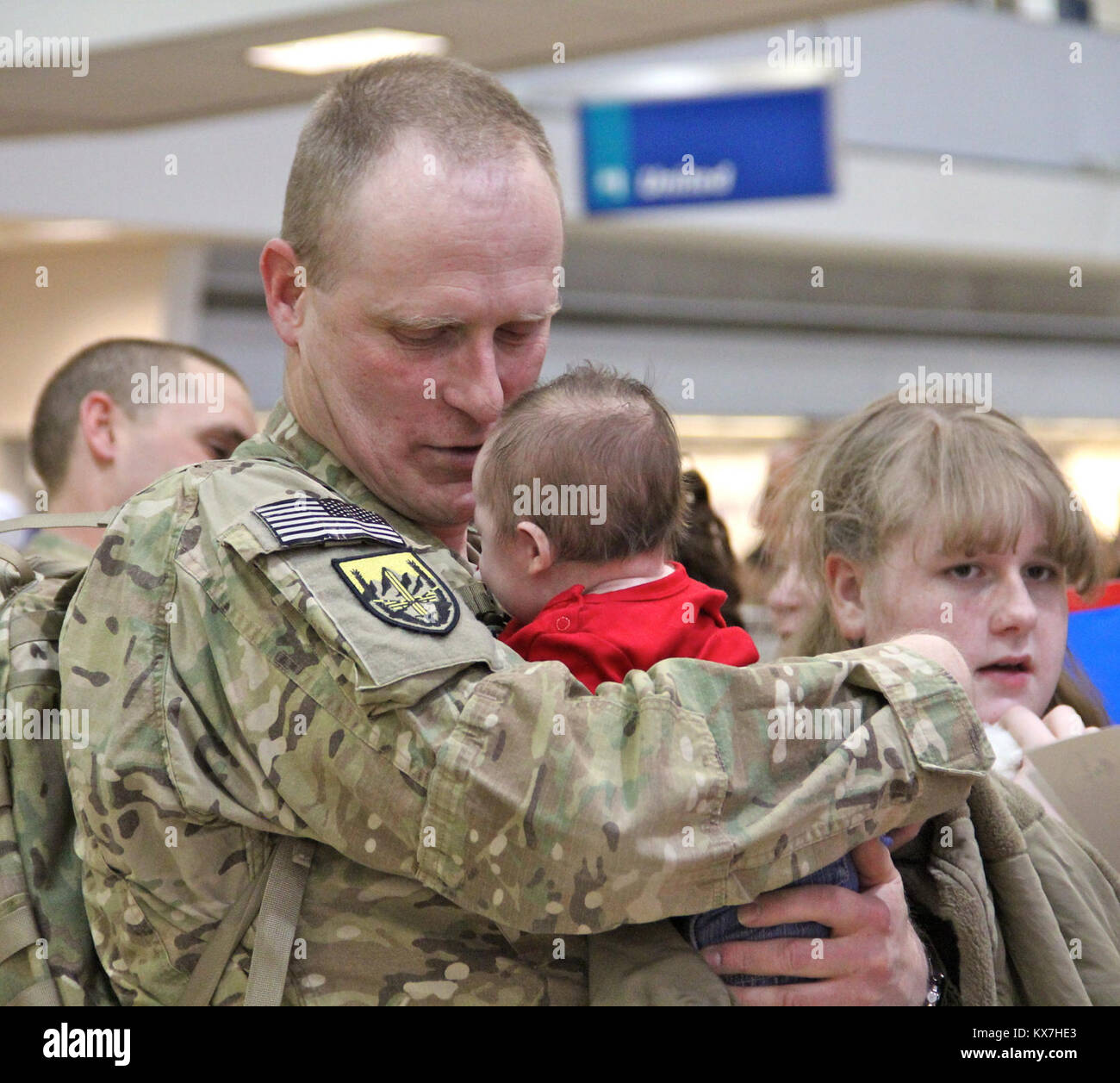 Soldiers of the 204th Maneuver Enhancement Brigade, Utah Army National ...