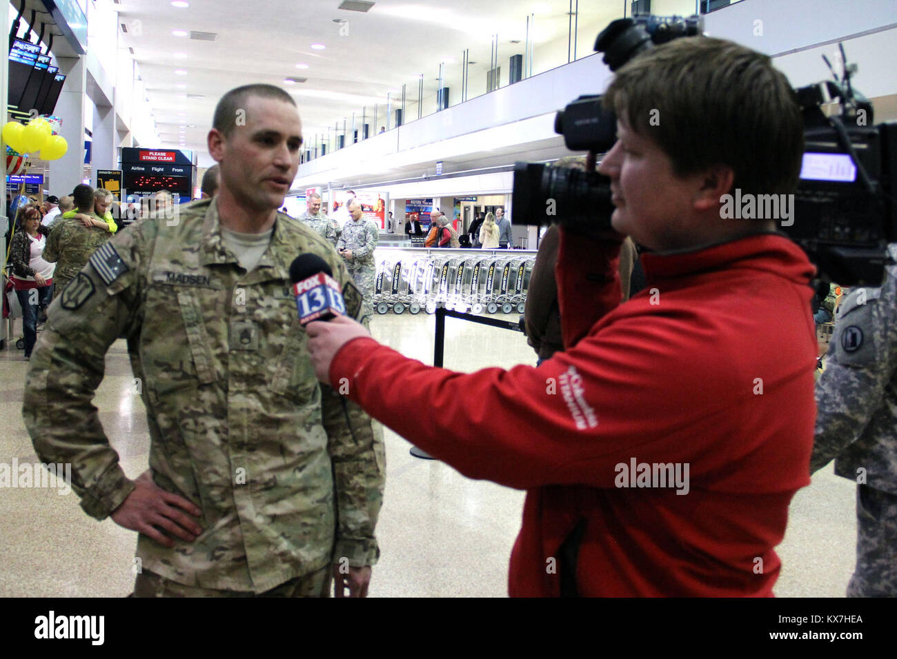 Soldiers of the 204th Maneuver Enhancement Brigade, Utah Army National ...